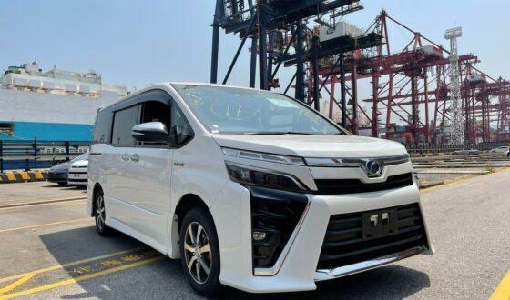 Toyota VOXY Hybrid - 科進汽車 - Fortune Motors